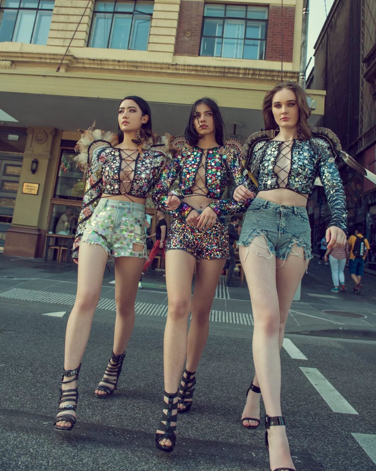 Ali Rauf: A Tapestry Of Tradition And Modernity In Embroidered Fashion ...