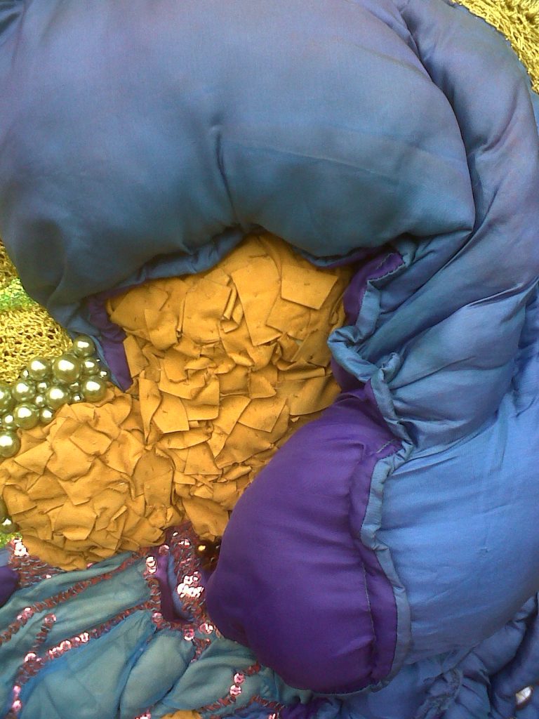 How To Use Padded Structure And Surface Contouring In Textile Art | Mr ...