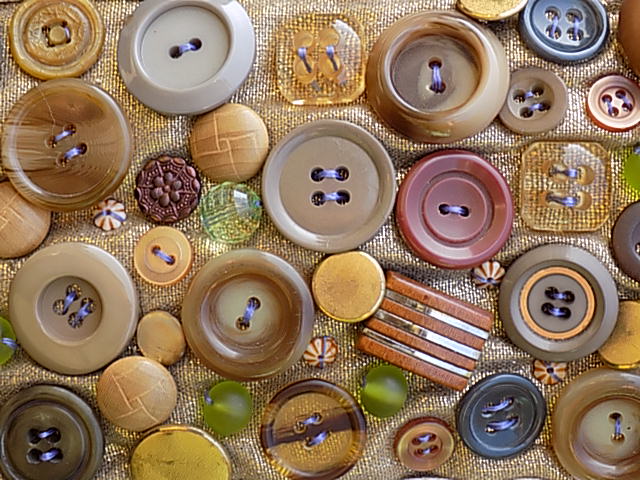 Capturing The Essence Of A Subject In Buttons | Textile Art | Mr X Stitch