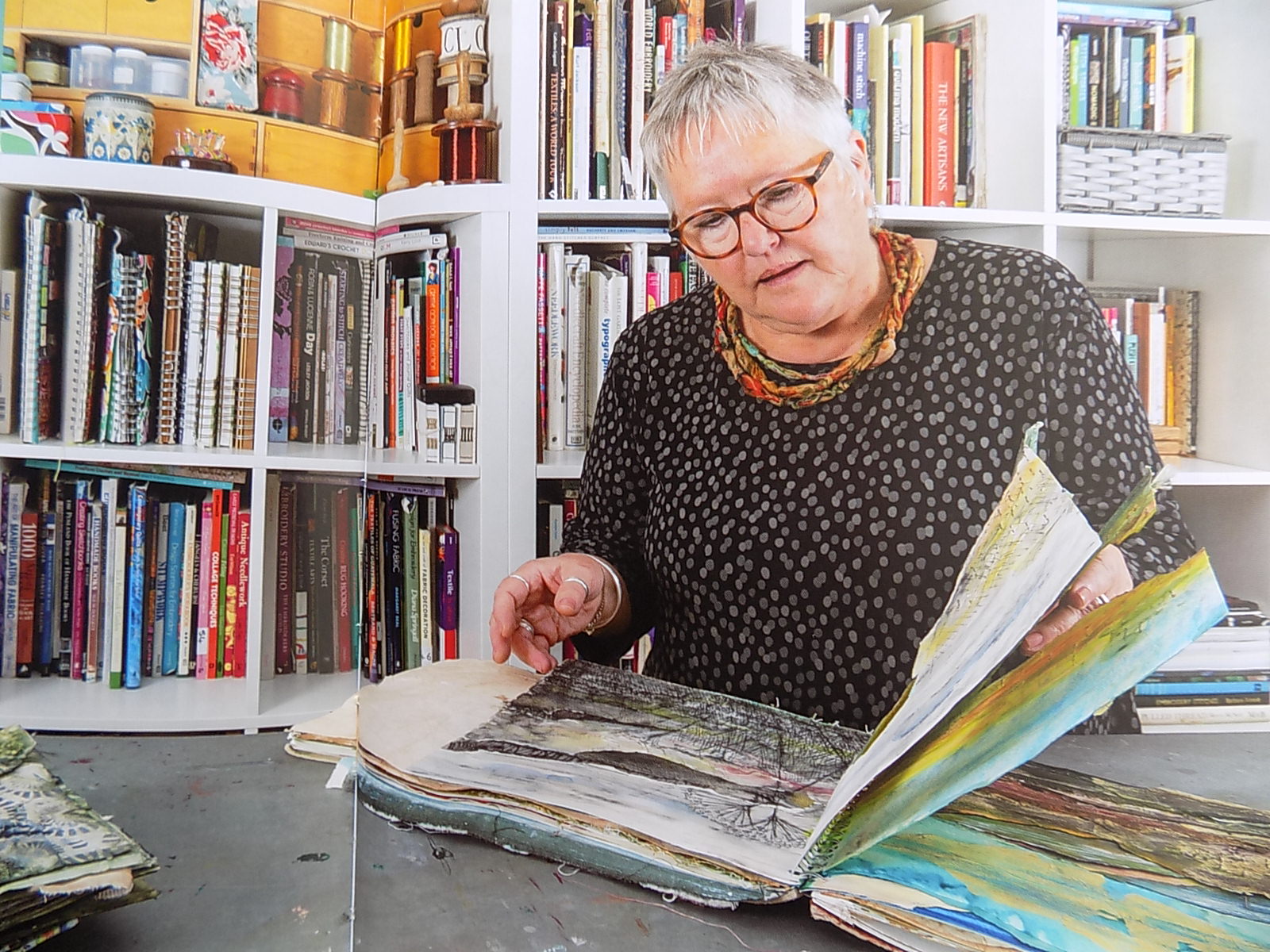 The Textile Artist: Expressive Stitches | Textile Art Book Review | Mr ...