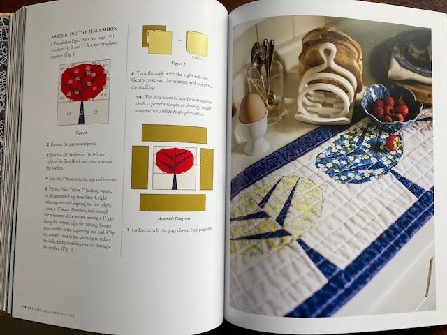 Quilting With Liberty Fabrics: 15 Quilts Celebrating 145 Years In ...